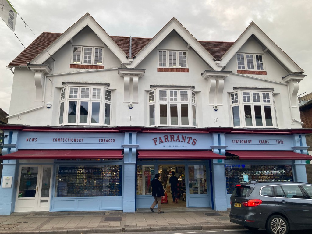 Cigar shops, sampling lounges, and terraces in South East, England ...