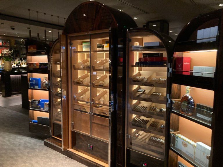 A visit to the Cigar Terrace at Dakota Hotel and Astons of Manchester ...