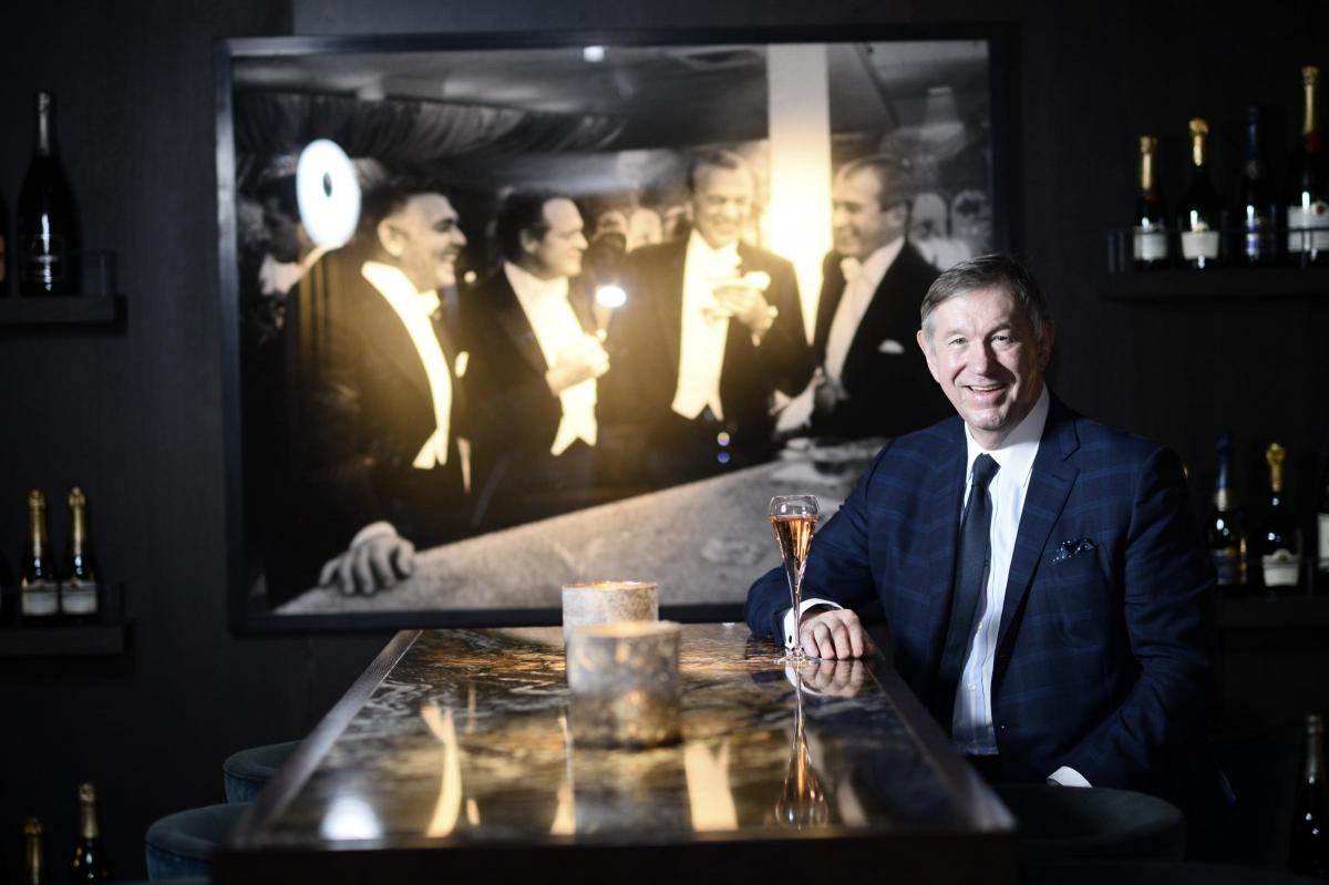 A visit to the Cigar Terrace at Dakota Hotel and Astons of Manchester ...