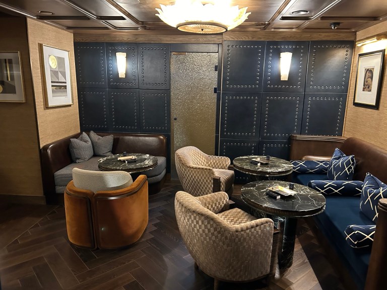 A visit to new London cigar shop and sampling lounge, Fumar – London ...