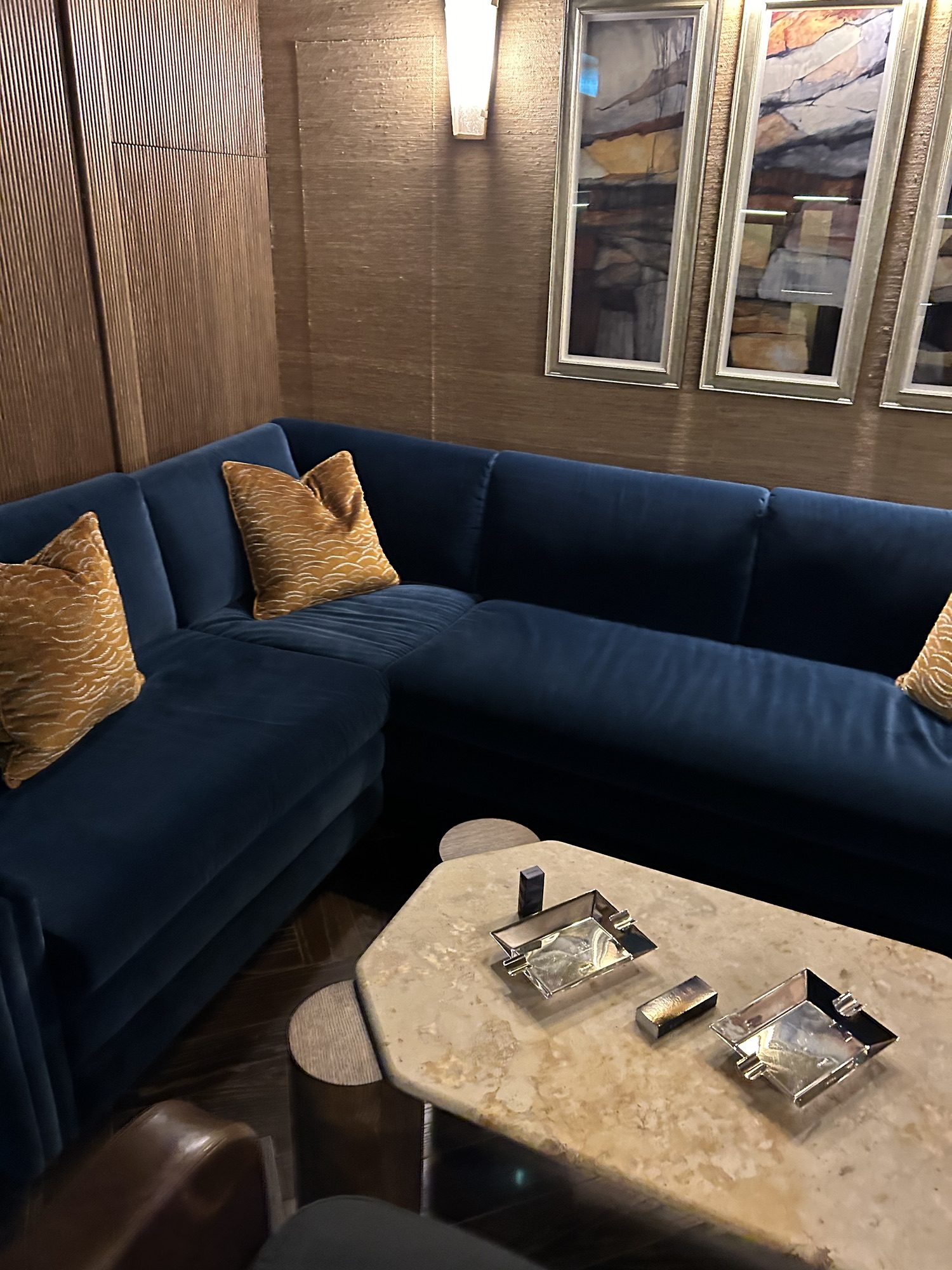 A visit to new London cigar shop and sampling lounge, Fumar – London ...