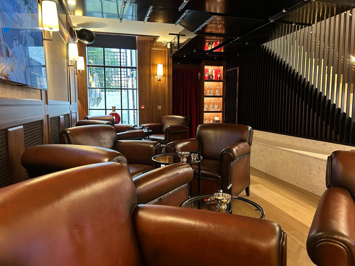 A visit to Kensington Cigar Shop and their new sampling lounge at 114 ...