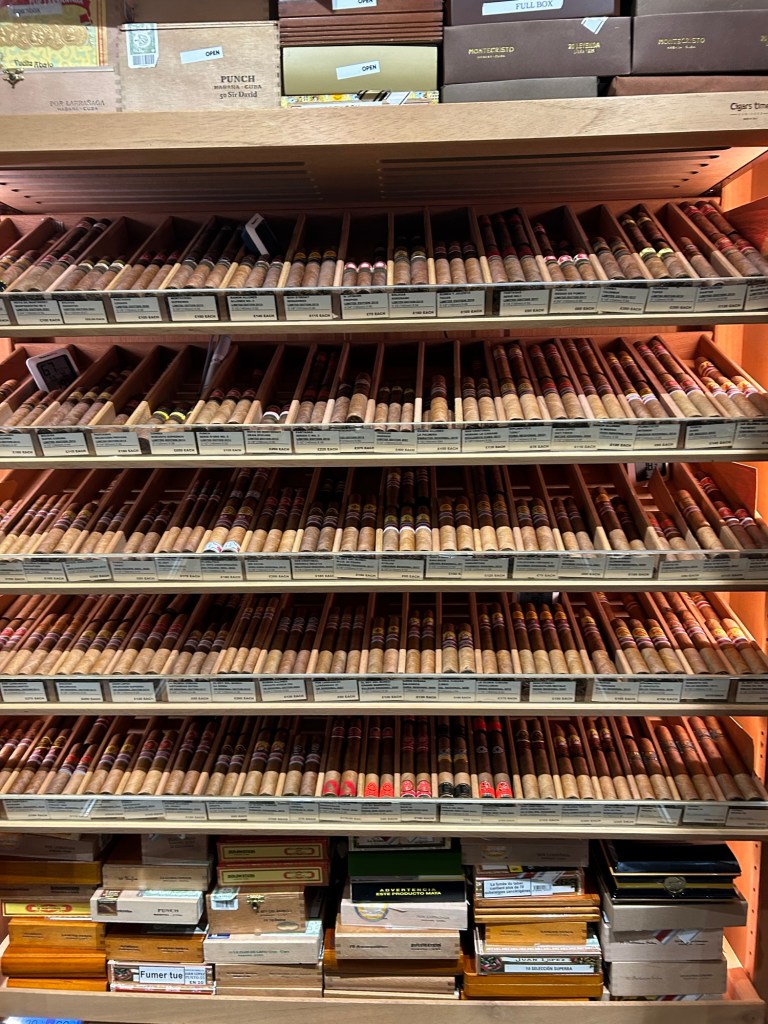 A visit to Kensington Cigar Shop and their new sampling lounge at 114 ...